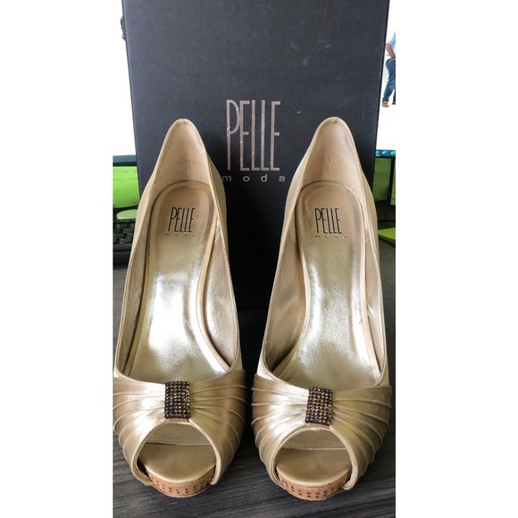 Pelle Moda | Shoes | Pelle Mode Champagne Pumps | Poshmark